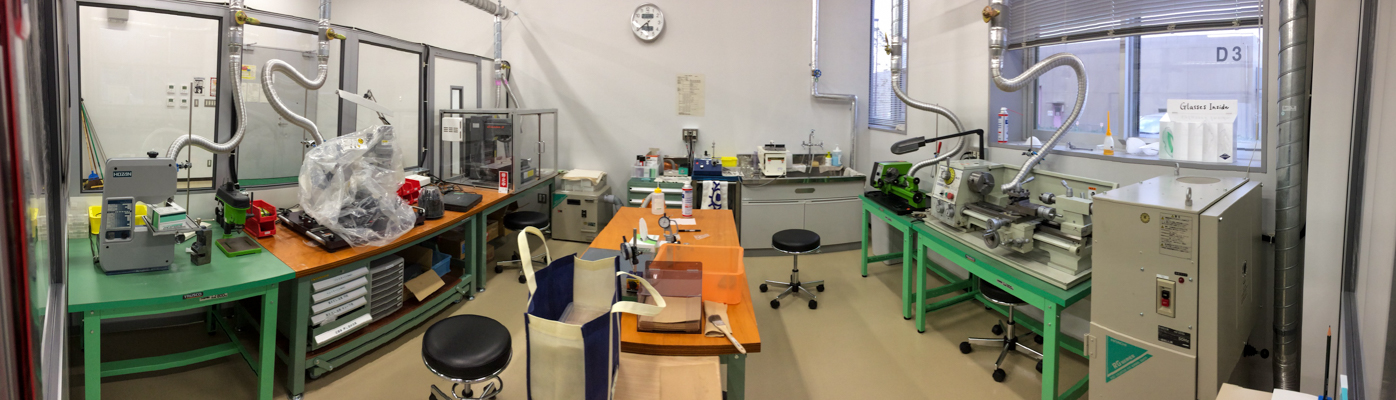 Experimental preparation laboratory / user facilities